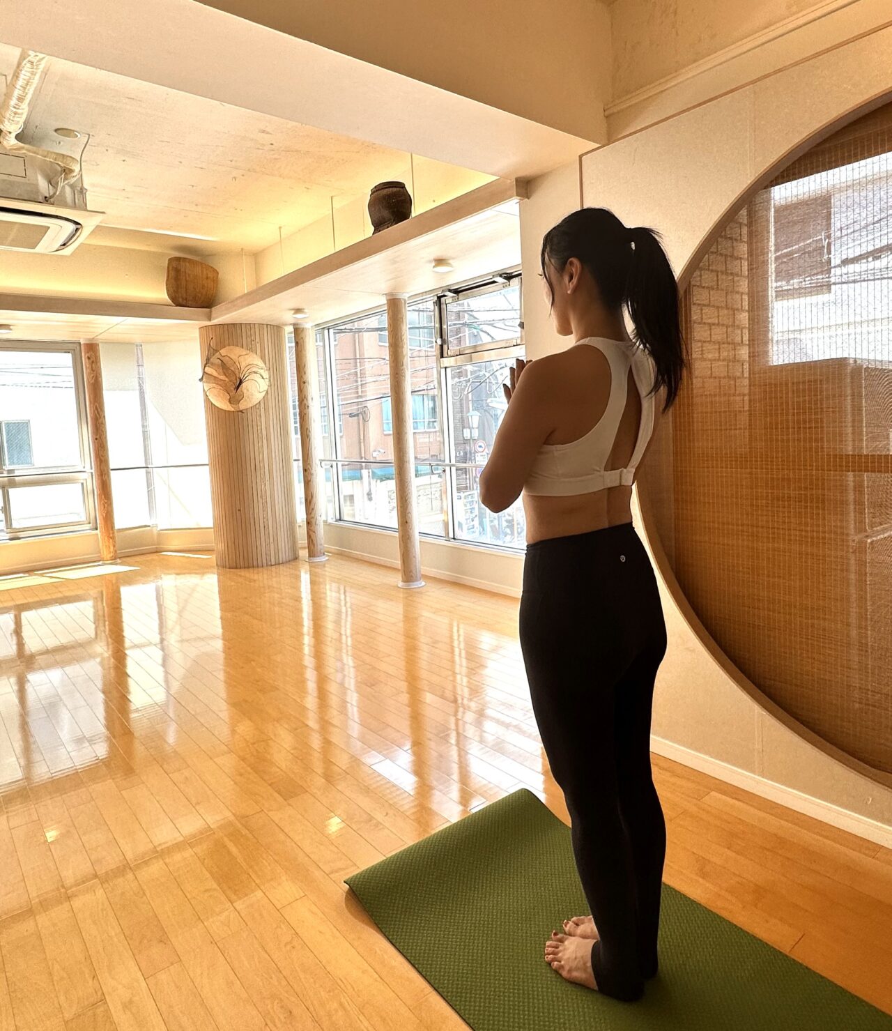 New instructor, Mitsue, she will be teaching Mindfulness Yoga based classes. - @Yoga Studio -アット ...